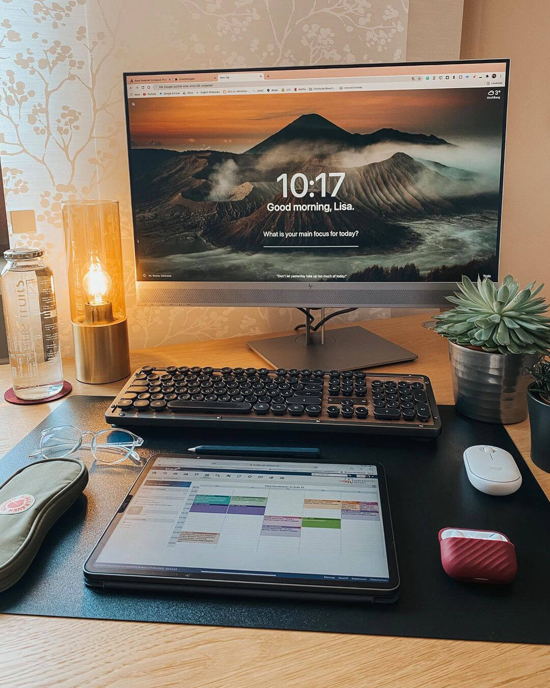 Cosy Study Desk Setup