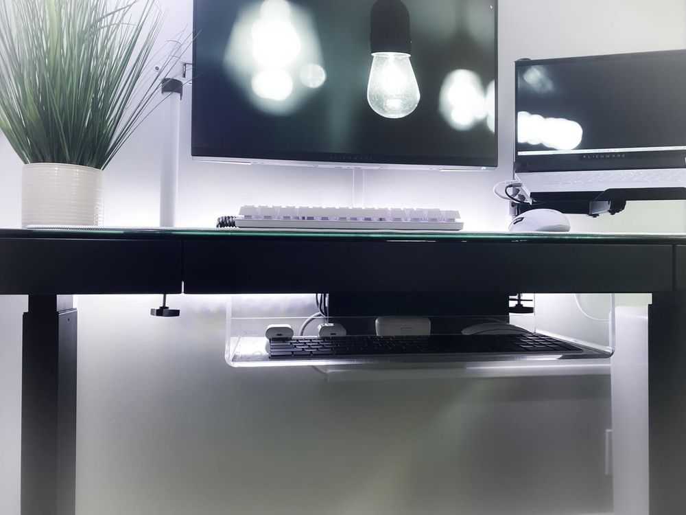 Minimalist Alienware Battlestation