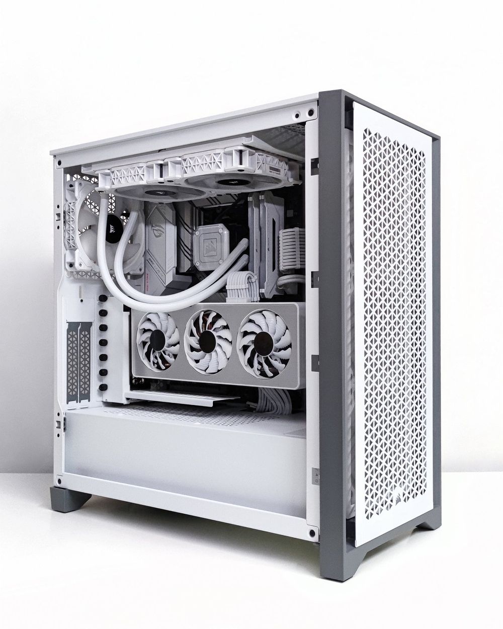 Monochrome Custom PC Desk Setup