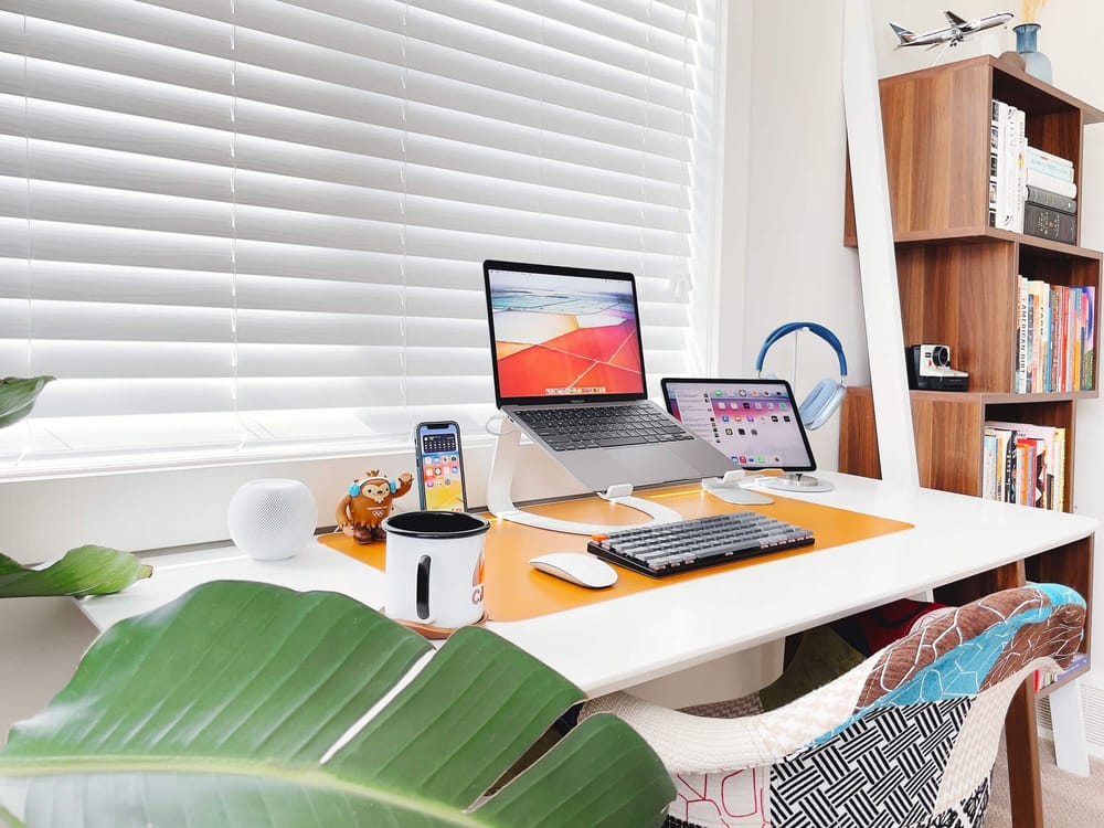 8 Apple Desk Setup Ideas