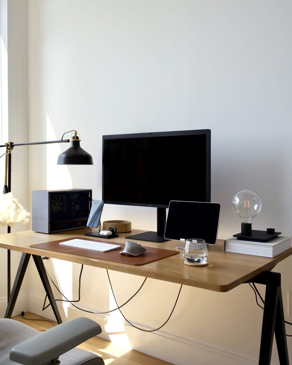 8 Apple Desk Setup Ideas