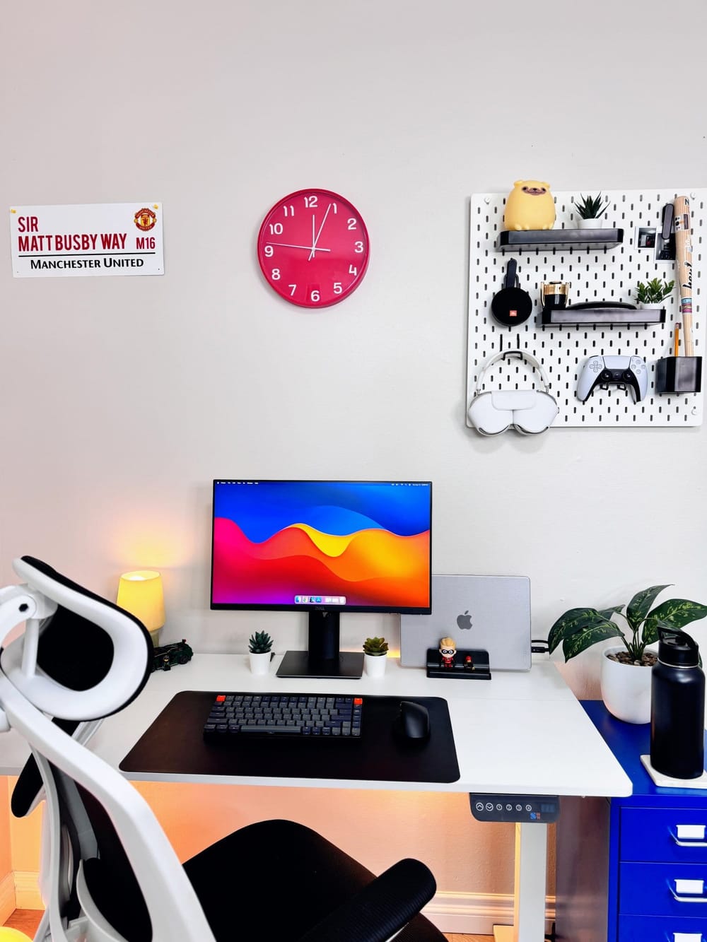 Desk Setup Inspiration for 2025