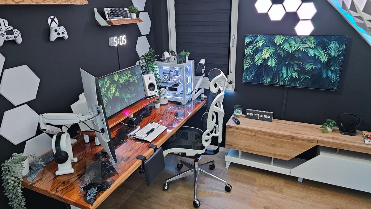 Modern RGB Desk Setup and Battlestation