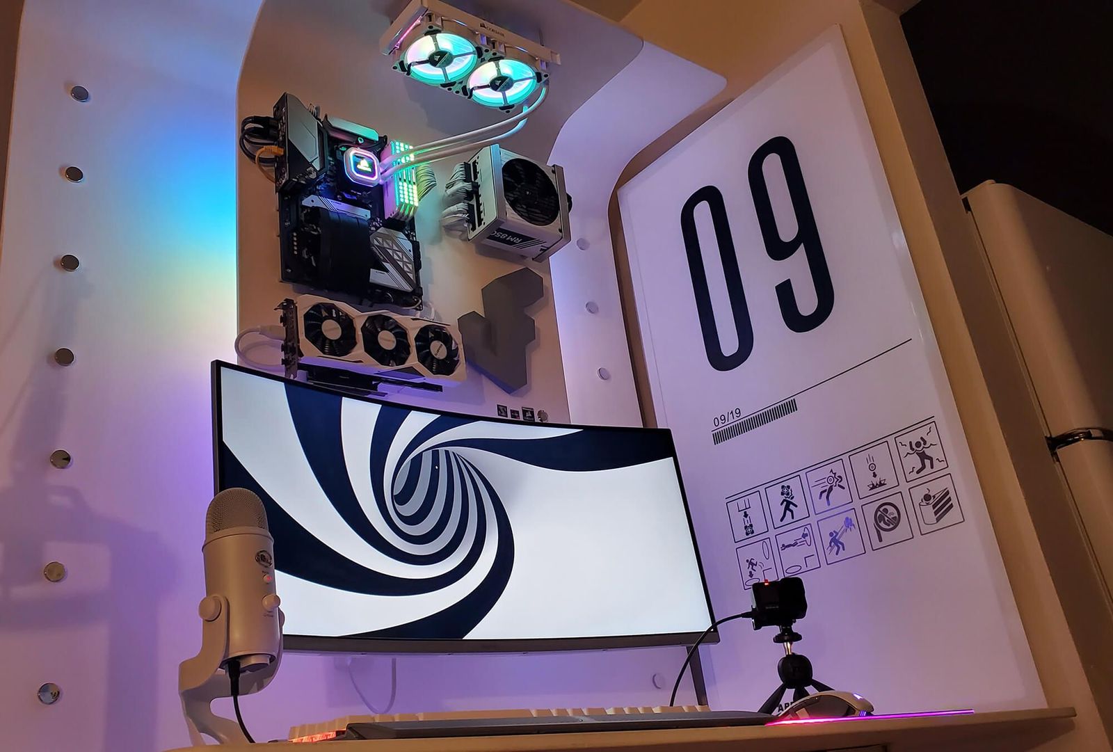 DIY PVC Minimalist Battlestation