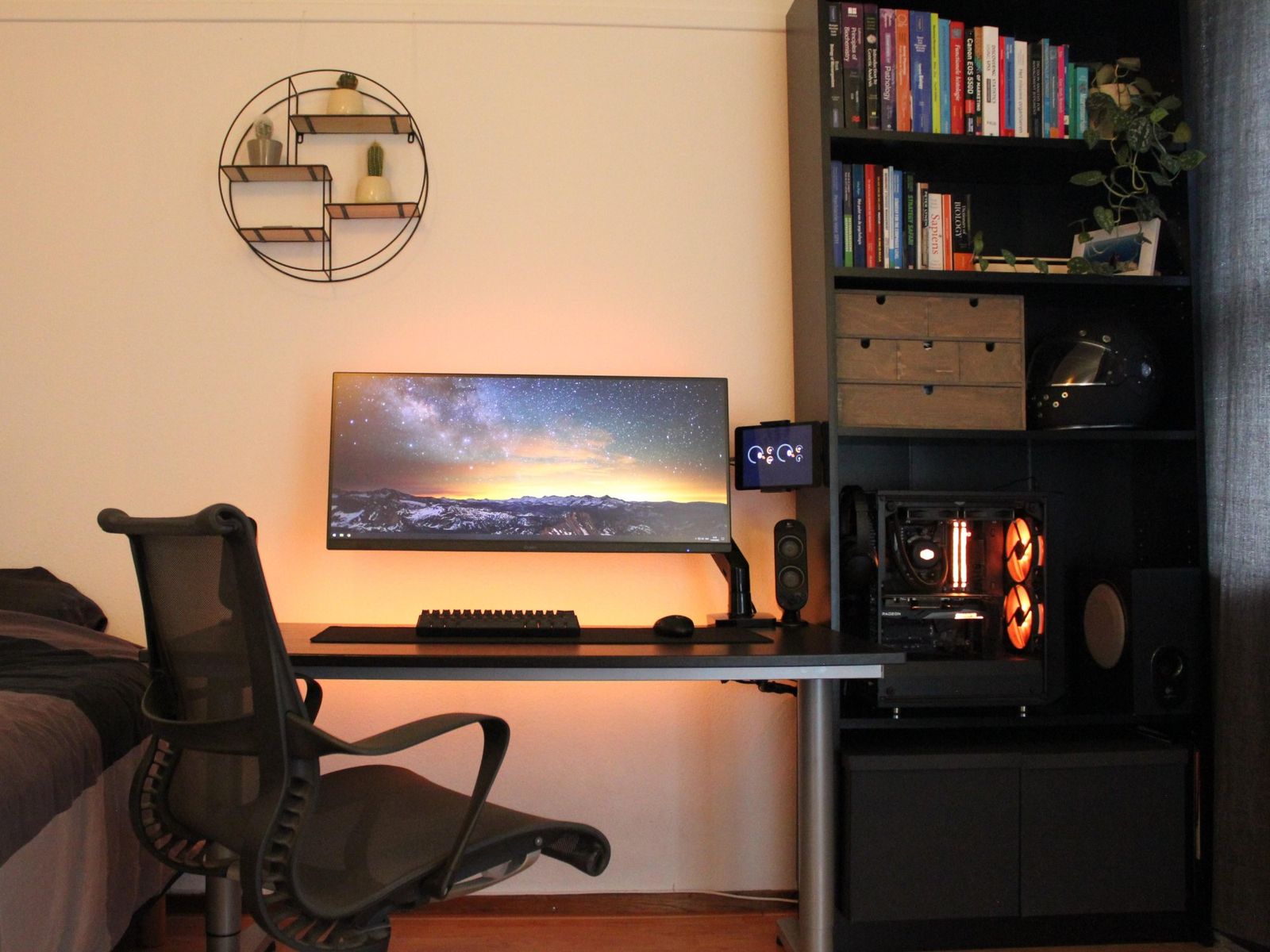 19 Small Home Office Ideas (With Photos From Real People)