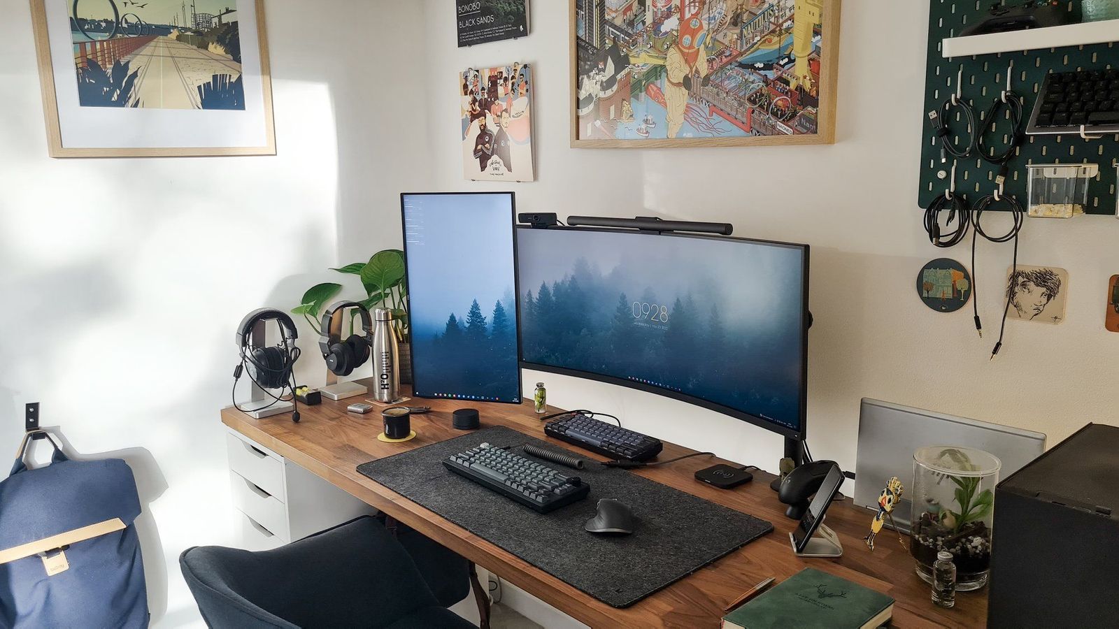 Cosy IKEA KARLBY Desk Setup