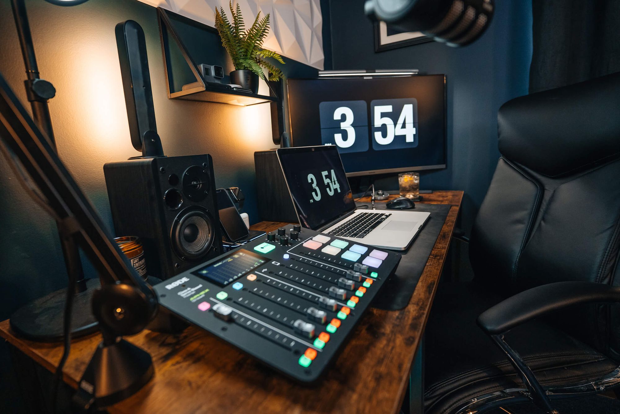 Photography Working-From-Home Setup