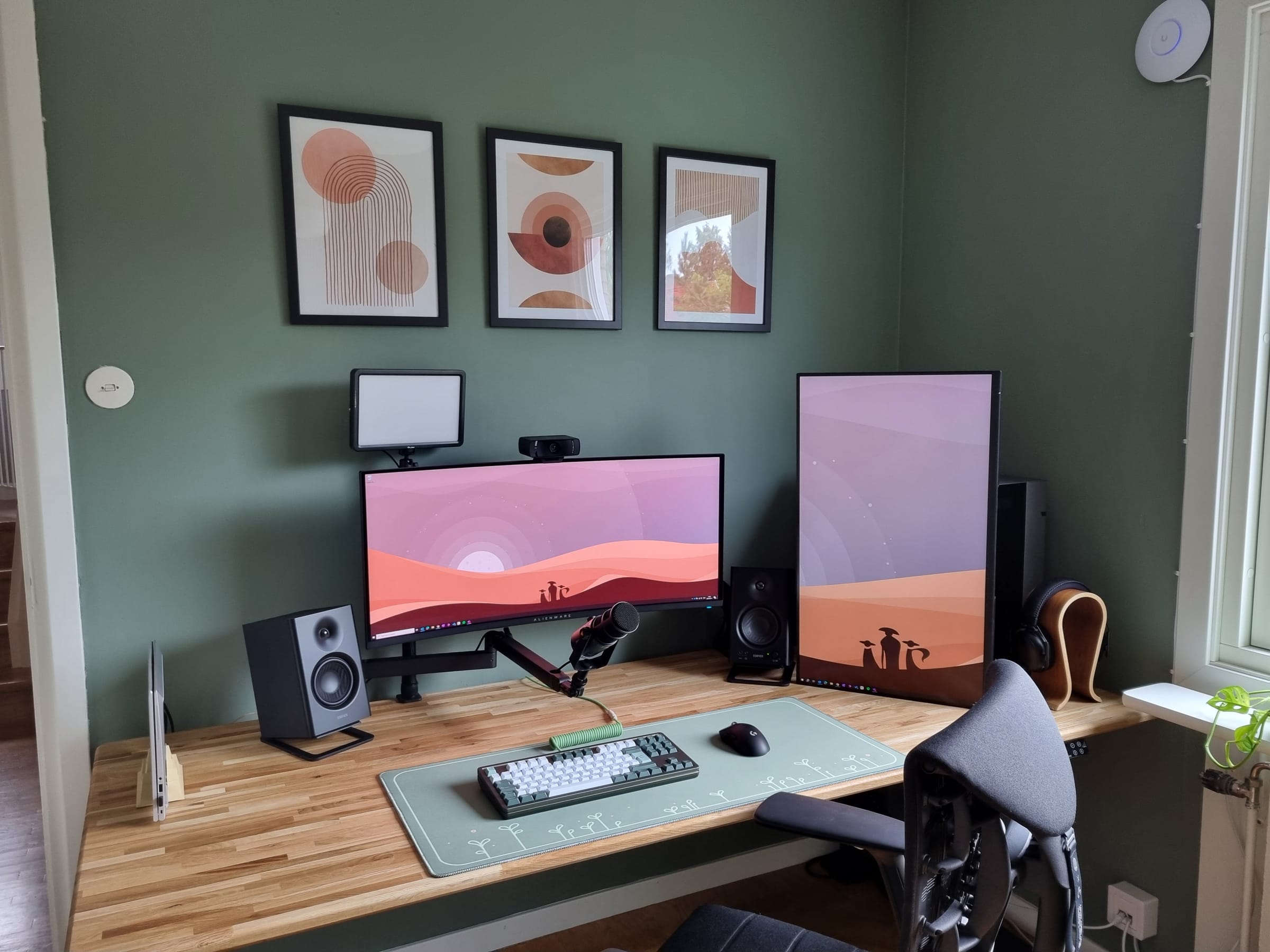 Clean and Minimalist WFH Setup