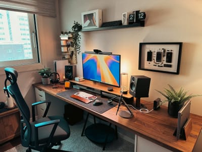 10 Affordable IKEA KARLBY Desk Setup Ideas
