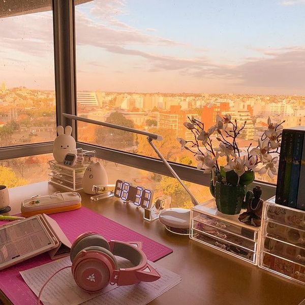 16 Best Desk Setups from Study with Me Content Creators