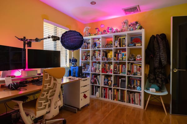 8 Apple Desk Setup Ideas