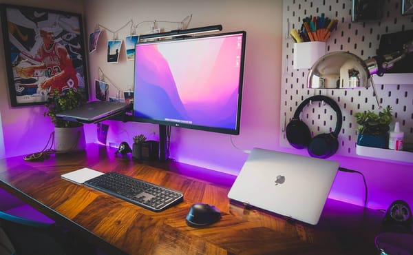 How to Set Up Your Desk with Monitor and Laptop