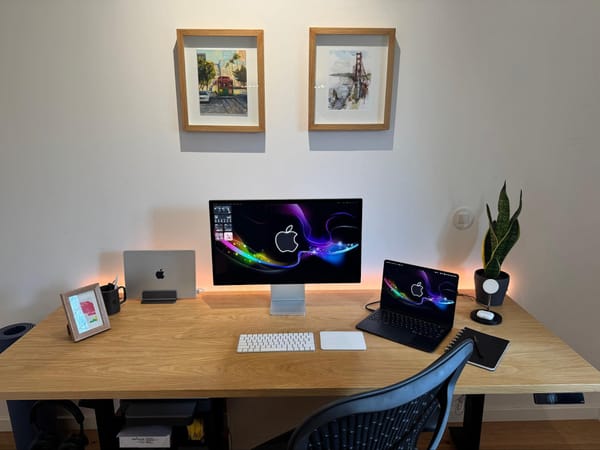 13 Small Desk Setup Ideas That Actually Work (With Real Examples)