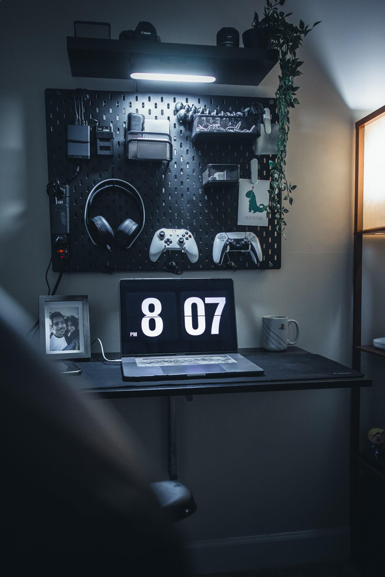 Bjursta Drop-Leaf Desk Setup